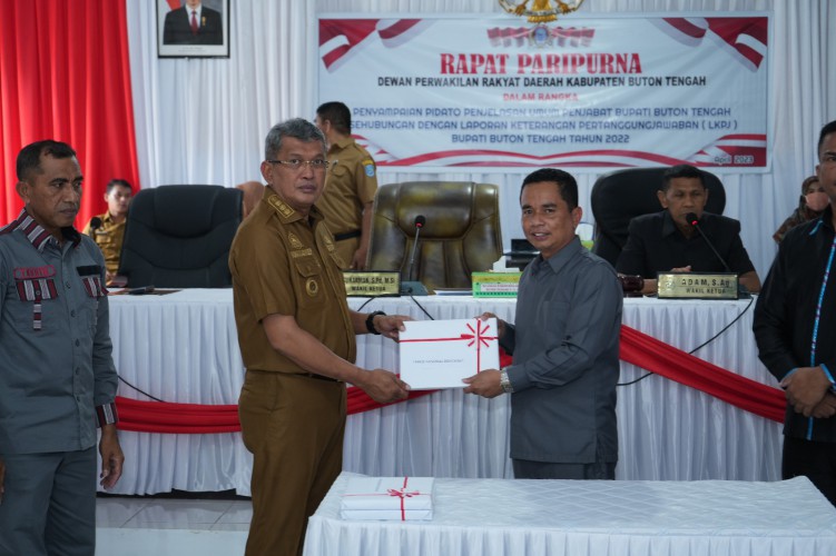 Pj. Bupati Buteng Sampaikan LKPJ 2022 - IKHTIARNUSANTARA Pj. Bupati Buteng Sampaikan LKPJ 2022 - IKHTIARNUSANTARA